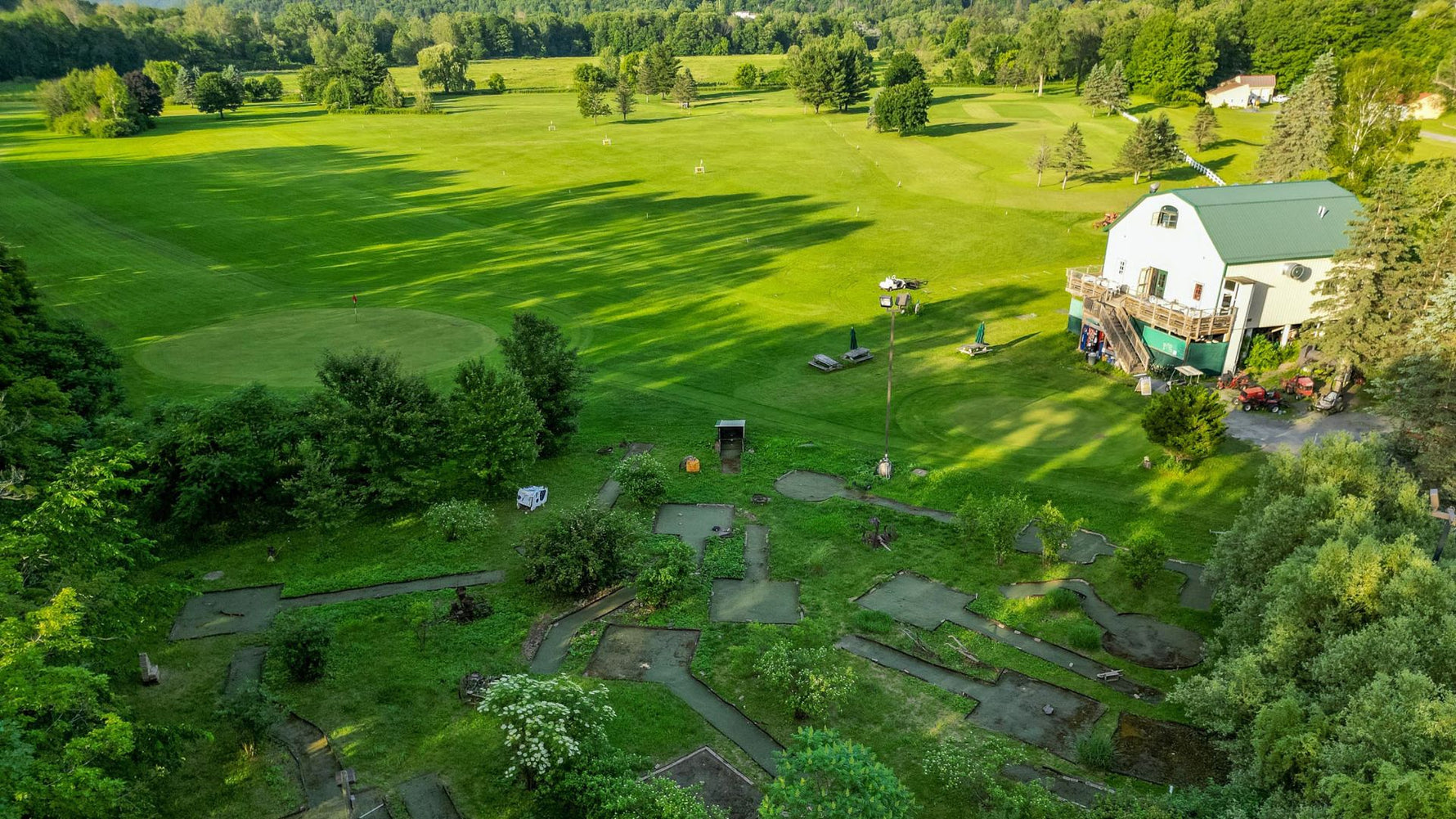 The Meadows Golf Center | Golf, Mini Golf, Driving Range & BBQ in Marg